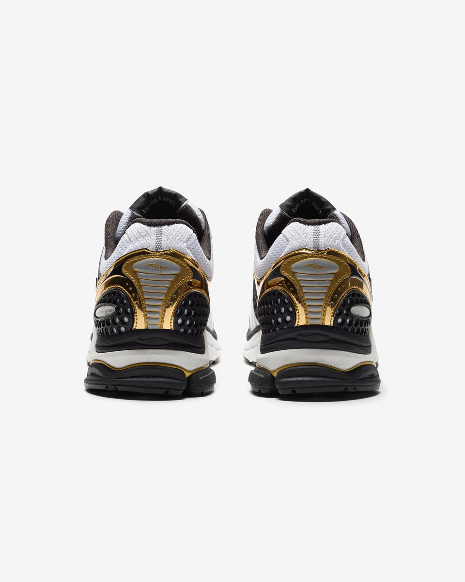 SAUCONY PROGRID TRIUMPH 4 - GOLD – Undefeated