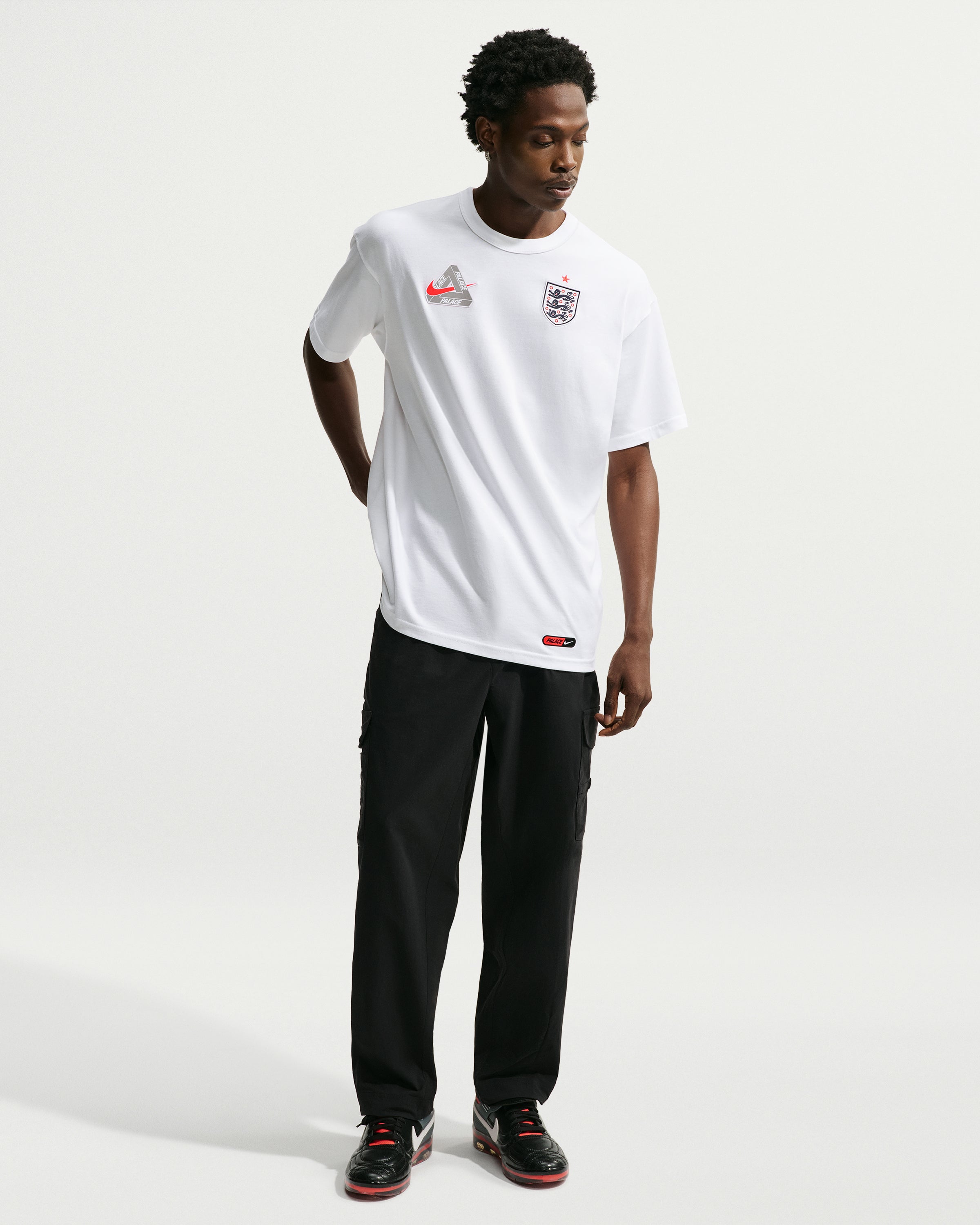NIKE X PALACE ENG PREMIUM TEE - WHITE – Undefeated